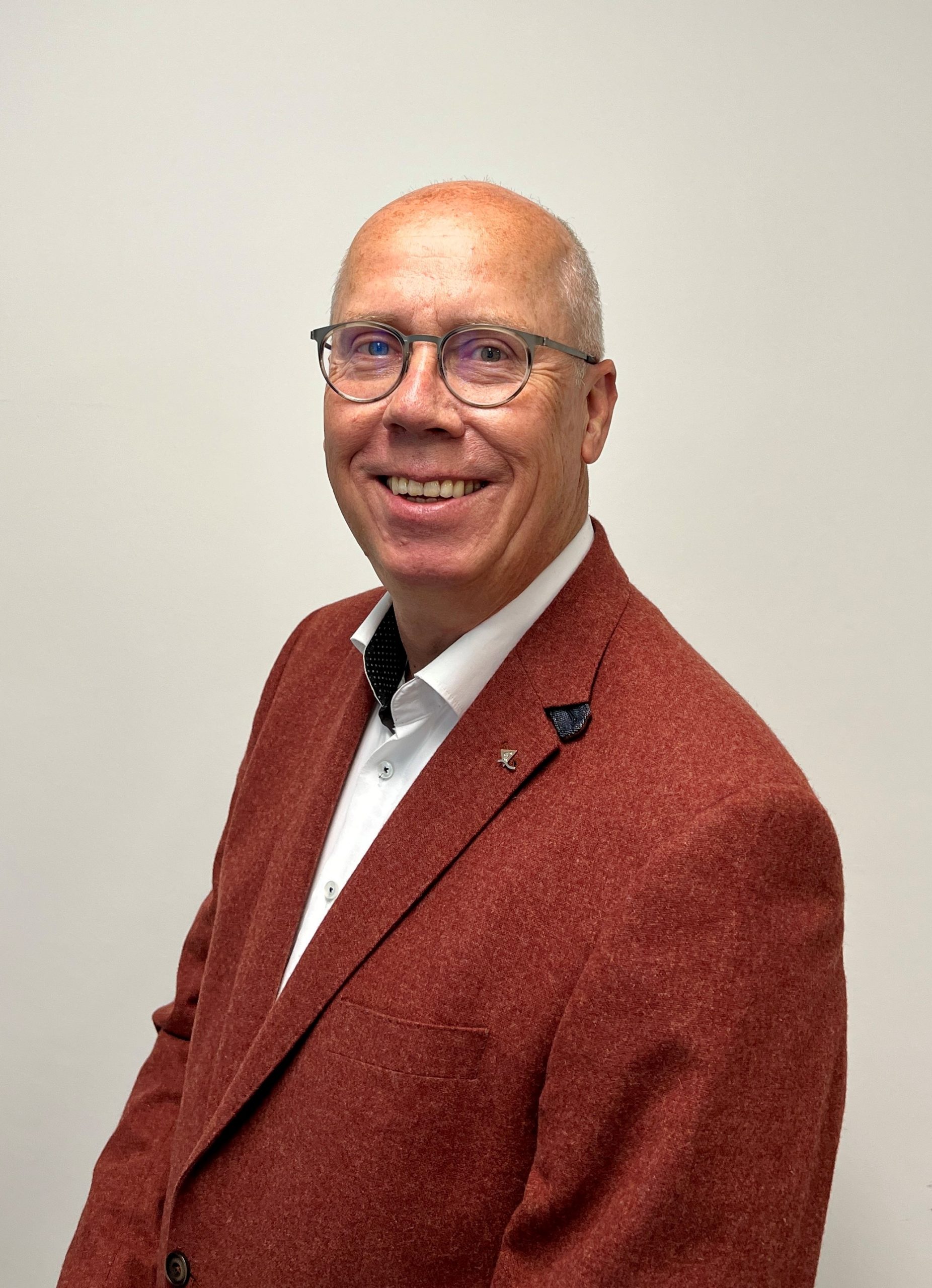 ABS Laundry Business Solutions Announces Leadership Transition – ABS ...